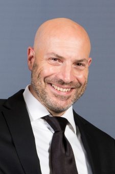 Dirk Stevens - Step Dubai